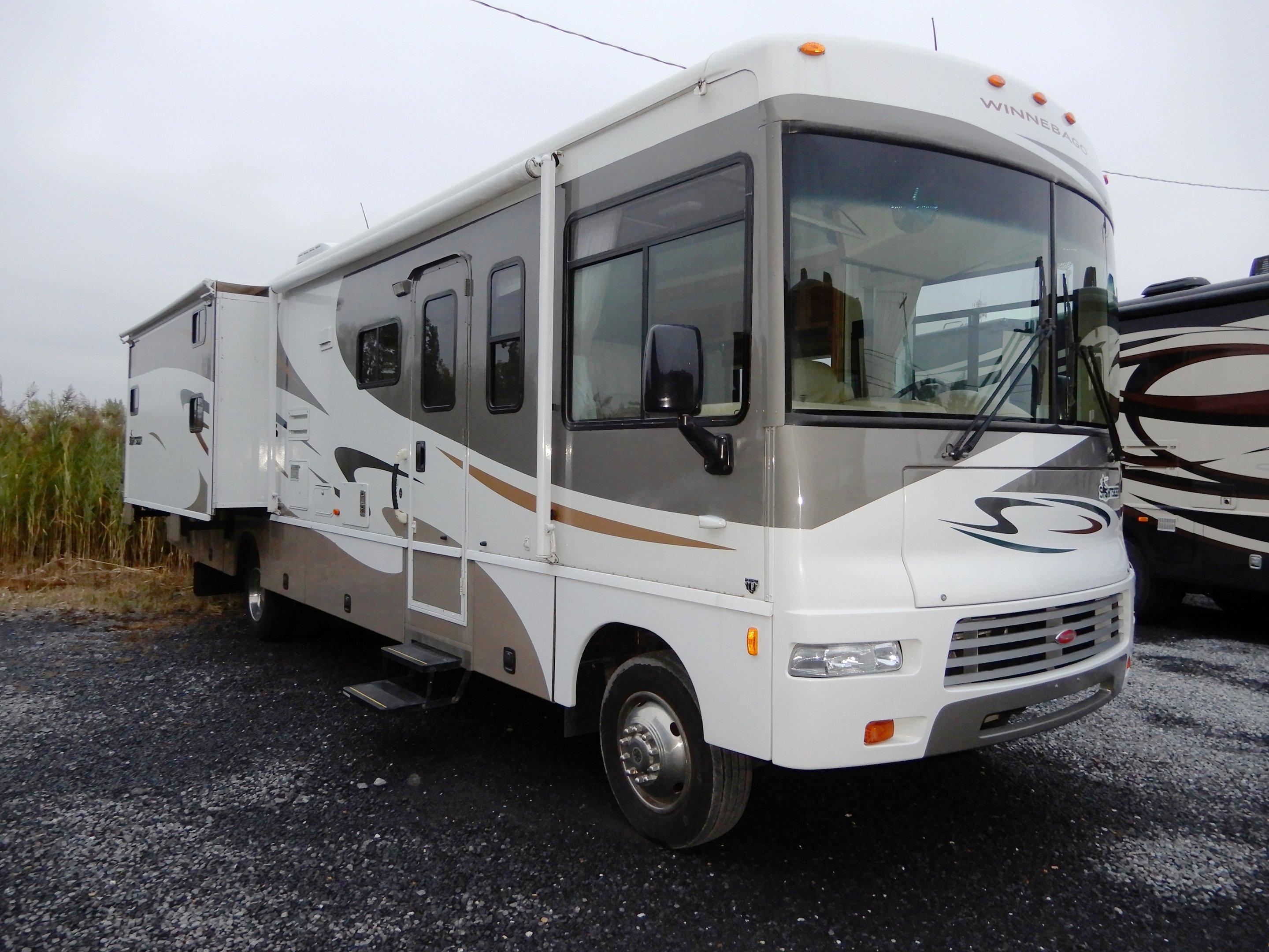 Classe A Winnebago Sightseer 2007 à vendre - VR Expert